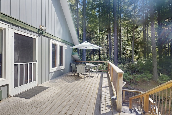 Woodland Retreat Near Deer Lake And Ferry Dock  Clinton, Wa - Mukilteo, WA