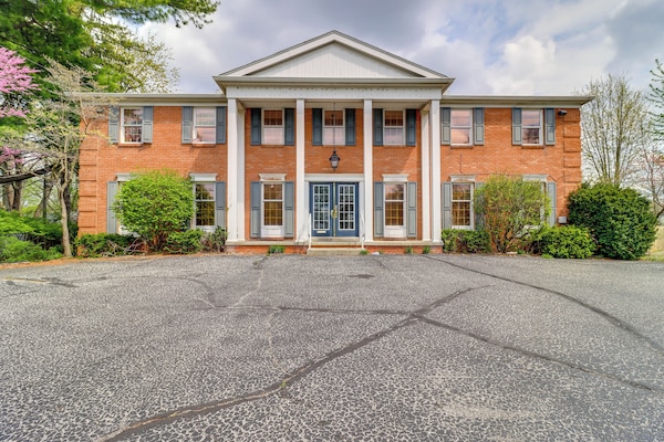 7 Mi To Downtown: Toledo Apt Near Franklin Park - University of Toledo, Toledo