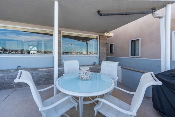 Waterfront Condos With Dock Access Near Sand, Shops & Balboa Fun Zone - Newport Beach, CA
