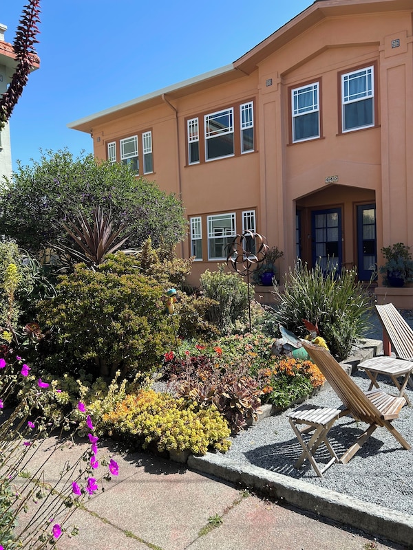 Tranquil Apartment With Wifi In Vibrant Oakland - Berkeley, CA