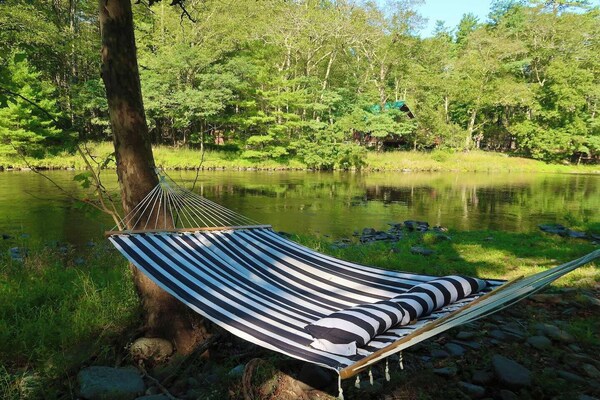 Riverfront Retreat | Hot Tub, Firepit & Pool Table - Port Jervis, NY