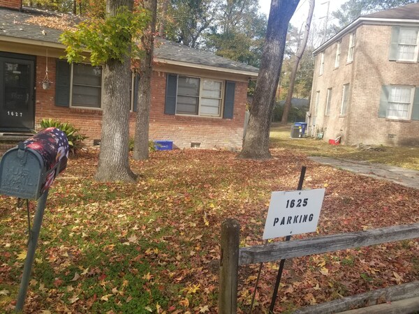 2-bedroom Apartment Near\nfort Jackson In A Quiet Cul-de-sac.  Columbia Sc - Columbia, SC