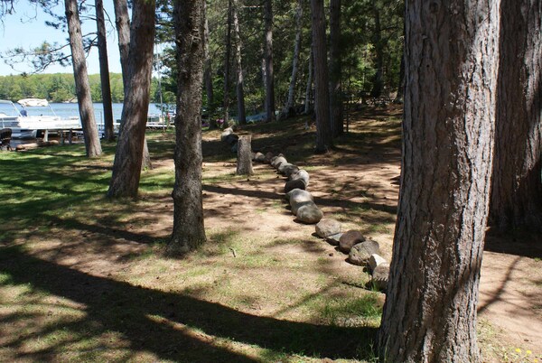 Musky Hideout On Lost Land Lake - Chippewa Flowage, Hayward
