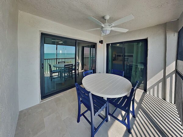 Seaside 508 | Updated Interior + Gulf Views - Fort Myers Beach, FL