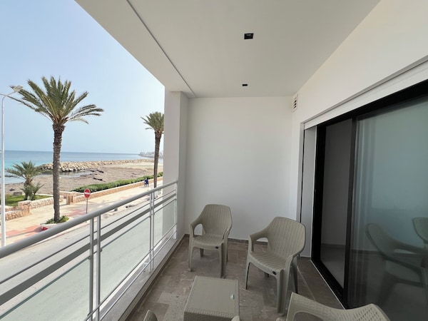 Superb Apartment In The City Center, Sea View - Mahdia