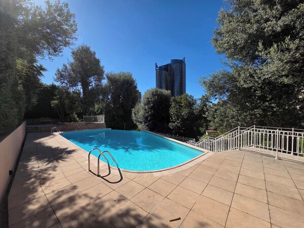 Lx146 - Studio Cosy Avec Balcon & Vue Mer - Monaco - 摩納哥