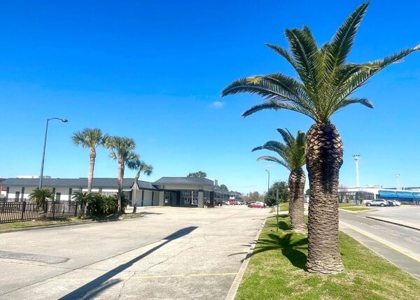 Affordable Comfort Near New Orleans French Quarter  Easy Access - Slidell, LA