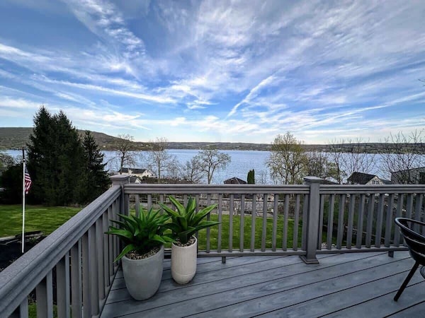 Lakeview, Spa, Firepit, Bbq, Fireplace + Speakeasy - Finger Lakes, NY