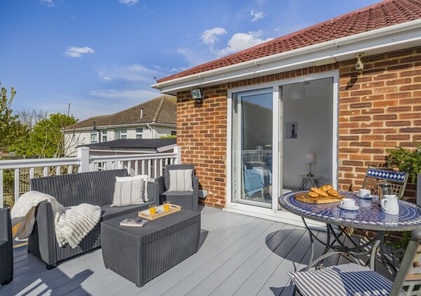 Hunnydorm - Two Bedroom House, Sleeps 4 - Hunstanton