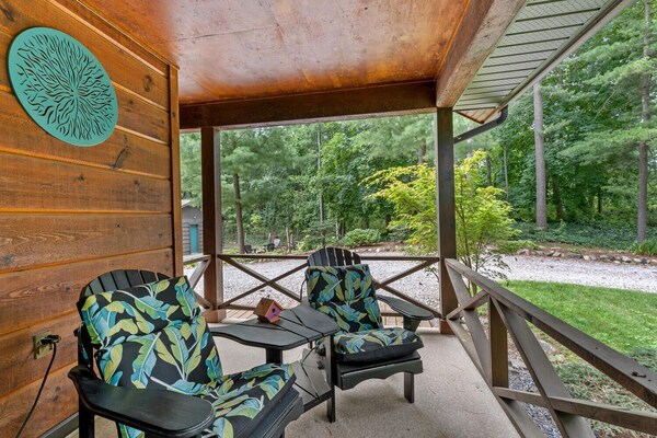 Grand, Cozy Cottage In Port Franks, Ontario. Outdoor Spa. Pet-friendly! - Port Franks