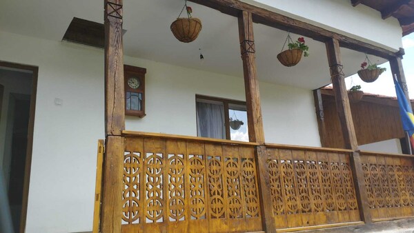 Relax In The Heart Of Nature At Pridvorul Stoenești  Family & Peaceful Retreat! - Râmnicu Vâlcea