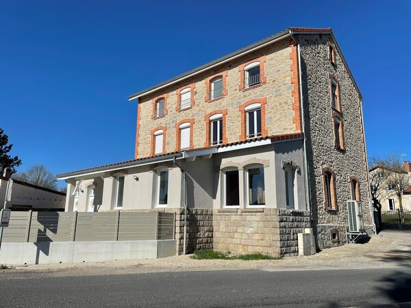 Gîte La Bamboche - 15 Couchages, Salle Sur Demande - Auvergne