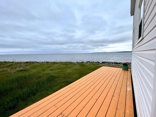 Take It Easy At This Tranquil Getaway, Only Steps From The Beach! - Newfoundland and Labrador
