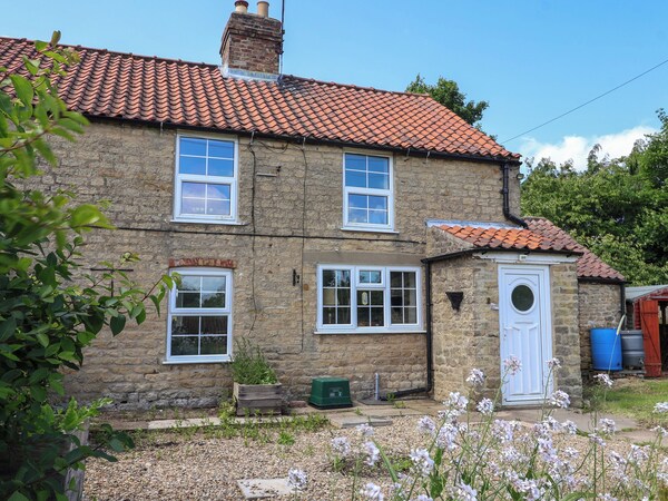 2 Beck Houses, Pet Friendly, With A Garden In Malton - Malton