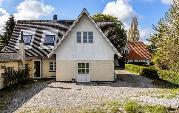 3 Bedroom Awesome Home In Otterup - Odense