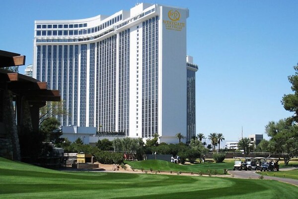 Formula 1 Las Vegas Race Week Westgate Resort & Casino 4 Bed Presidential Suite - Las Vegas, NV