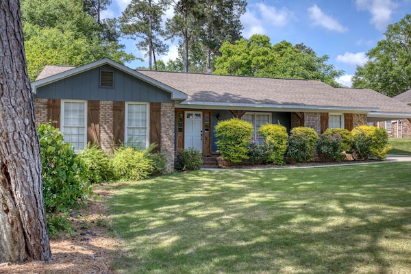 3-bedroom Columbus Family Home With Private Pool - Columbus, GA