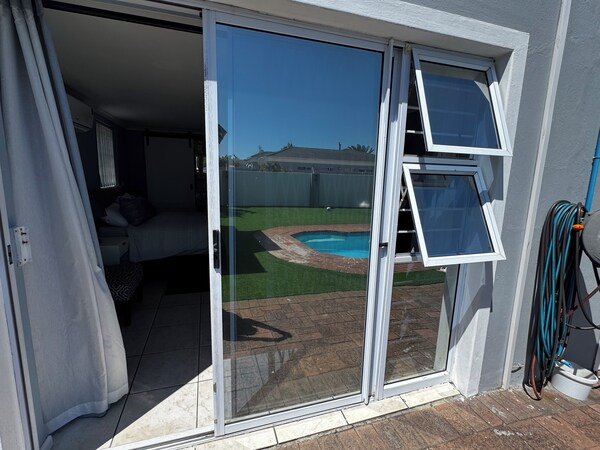 Cosy Space For Work Or Getaway Close To Blougberg Beach Cape Town - Parklands