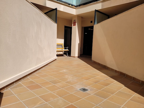 5 Minutes From The Beach, Bus Terminal And Nightlife! - Lloret de Mar
