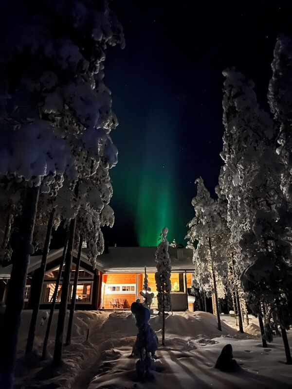 Cosy Villa Aurora At Pyhä Fell | 2 Ski Cards Included | Outdoor Hottub - Lapland