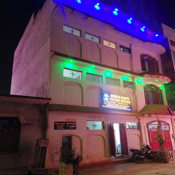Just 50 Meters From Rammandirsheartwhere Comfort Meets Convenience,guaranteed! - Ayodhya