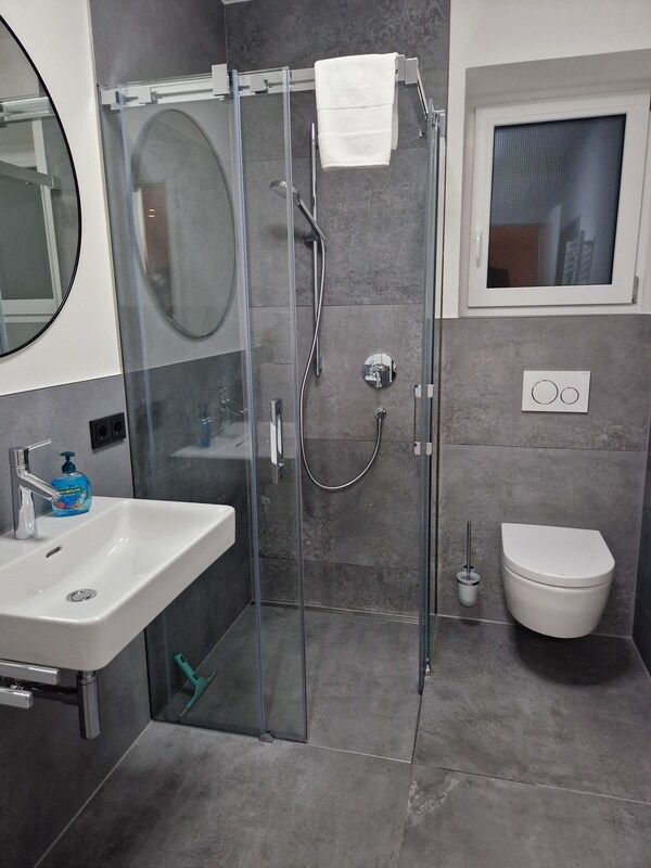 #Seeliebefn Neue, Gemütliche Ferienwohnung In Friedrichshafen-fischbach - Bodensee