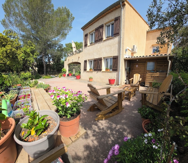 Charming 2-bedroom House With Wifi, Ac In Superb Saint Raphael - Cap Estérel