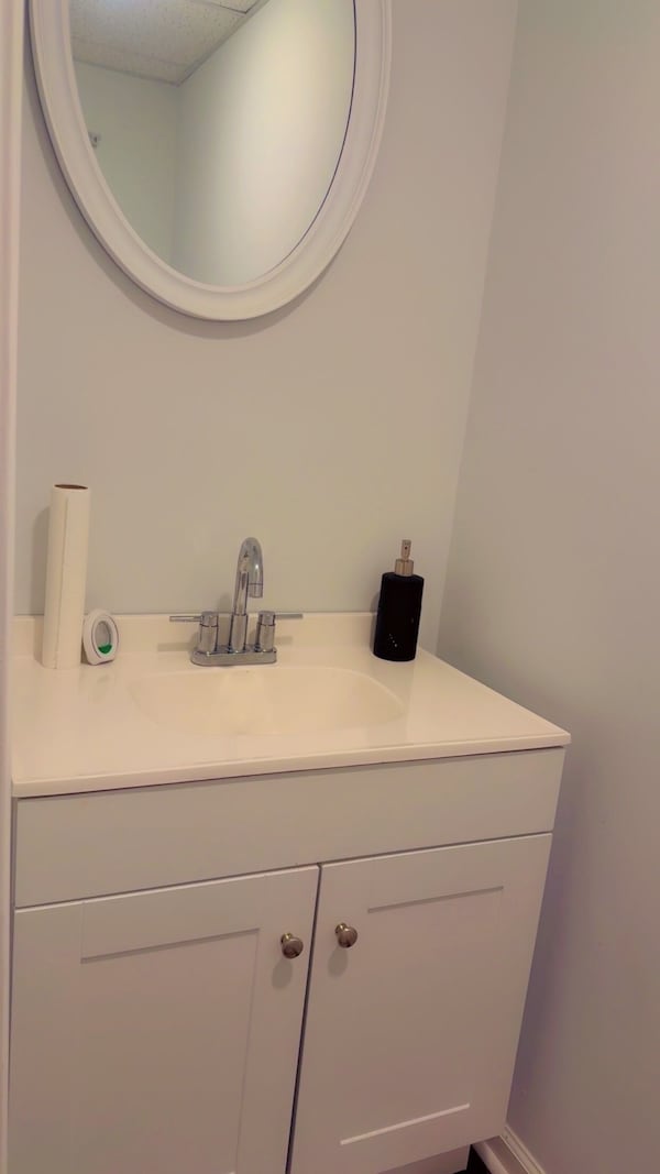 Room Prime. A Comfy Unique 1-bedroom With Wifi, T.v And Jack & Jill Bathroom - Alpharetta