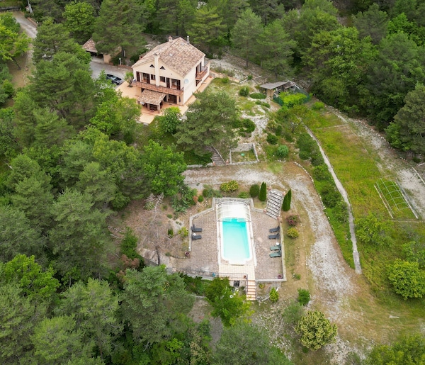 Villa Entre Terre Et Mer Avec Piscine - Puget-Théniers