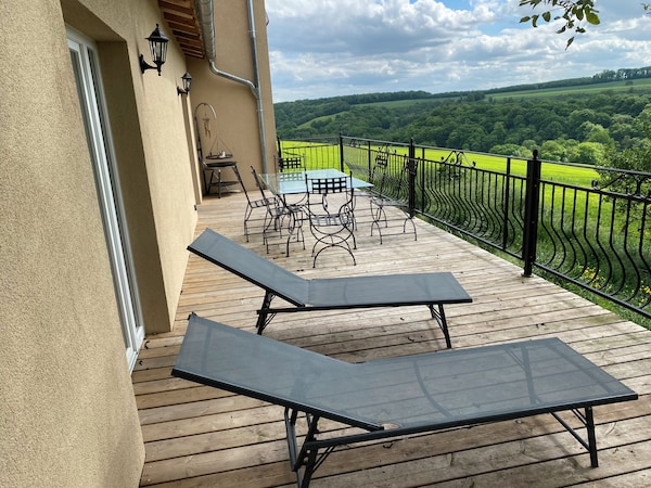 La Cour De Ferme\nen Pleine Campagne, Parfait Pour Se Repose !!! - Moselle
