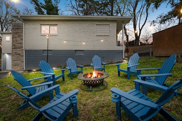 4  Bed,3 Bath, Hot Tub, Fun Game Room, Fire Pit, 12 Min Nrg - 西維吉尼亞