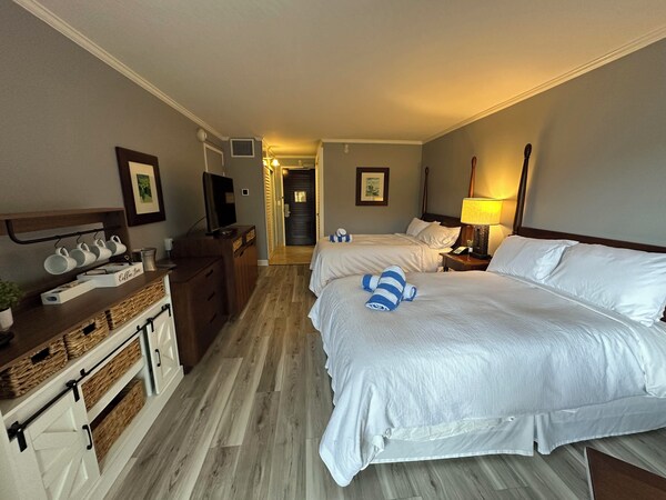 20% New Listing Discount , Chic 1-bedroom At 4 Star Beachfront Resort - Kauai, HI