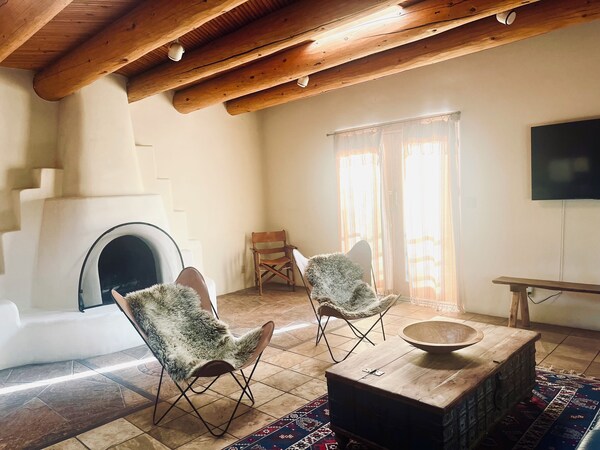 Charming Casita At A Bed & Breakfast In Taos With Free Breakfast. - Taos, NM