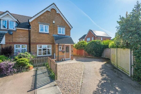 3br Spacious Home Near City Centre - Maidstone