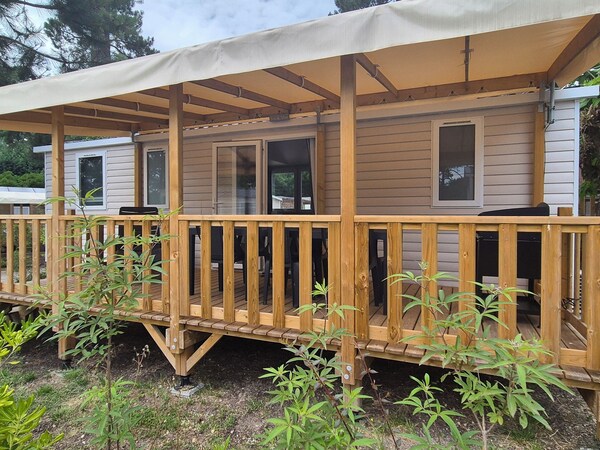 Mobilhome Sur Le Cap Ferret Dans Les Pinèdes, Dans Un Camping 4 éToiles. - Lège-Cap-Ferret