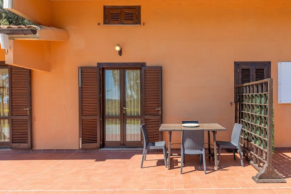 Apartment 'Erba Di Campo - Patata' With Shared Pool, Wi-fi And Air Conditioning - Livorno