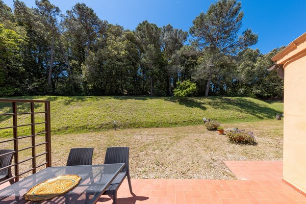 Apartment 'Mirtillo' With Shared Pool, Wi-fi And Air Conditioning - Livorno