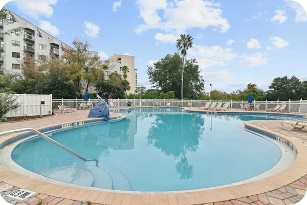 Charming 2-bedroom Condo In Fabulous Orlando Close To Universal And Disney! - Orlando, FL