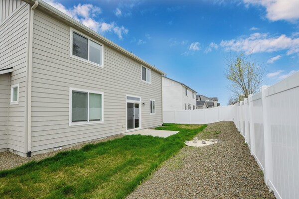 Spacious 5-bedroom Home In Prime Central Location - Nampa, ID