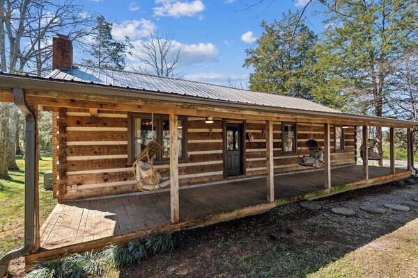 Cozy Lux Cabin With Game Room - Murfreesboro, TN