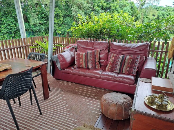 Tropical Green Haven.\nsmall Centrally Located Self-contained Apartment . - Mission Beach