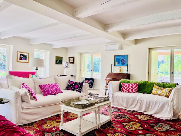 Completely Renovated Rural Mas, Eclectic Interior, Next To Avignon And St Remy - Bouches-du-Rhône