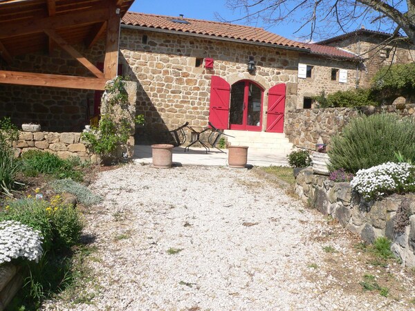 Maison Pierres Agrée Clevacances  En Ardèche Verte  Bord De La Vallée Du Doux , - Saint-Victor
