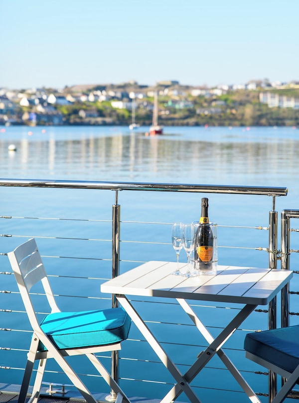 Houseboat At Castlepark Marina, Kinsale\nunique On The Water Living Experience - Kinsale