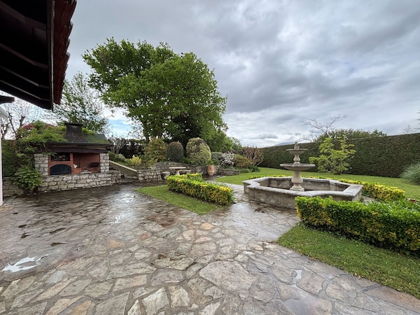 Appartement Avec Jardin Et Piscine Privée à Ciboure - Ascain