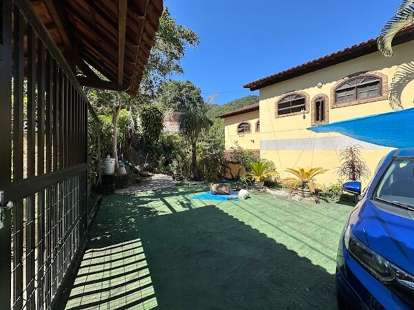 Relax In Nature With A Mountain Climate. Pets Are Allowed, Because Of The Pool And Barbecue. - Rio de Janeiro