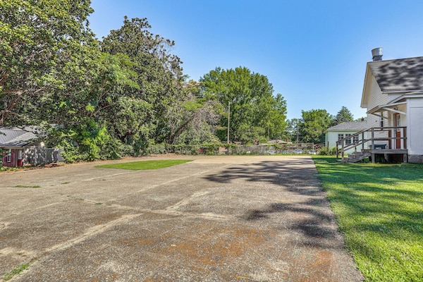 Highland Manor, King Size Beds, Game Room With Treadmill. - Jackson, TN