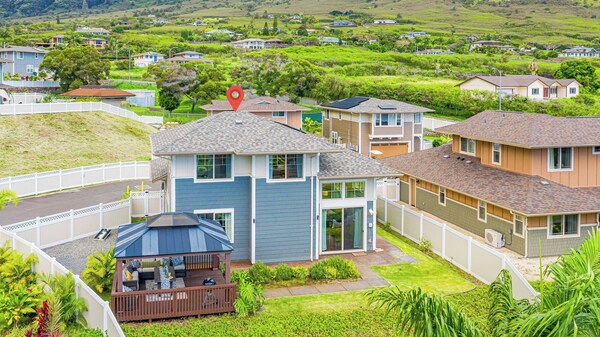 Oceanview Makaha Valley Retreat | Gated | Near Golf & Sandy Shores - Hawaii