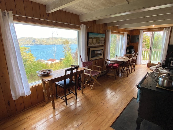 Cozy Cottage In The Heart Of Woody Point With Ocean Views Of Gros Morne! - Gros Morne National Park Of Canada