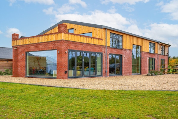 Beautiful Barn Conversion - Orchard Escape For 12 - Tewkesbury
